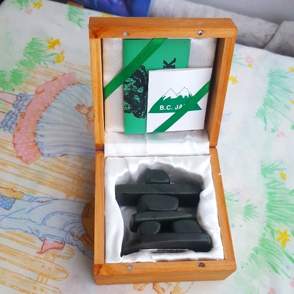Art | Vintage Jade Inukshuk Figure | Poshmark